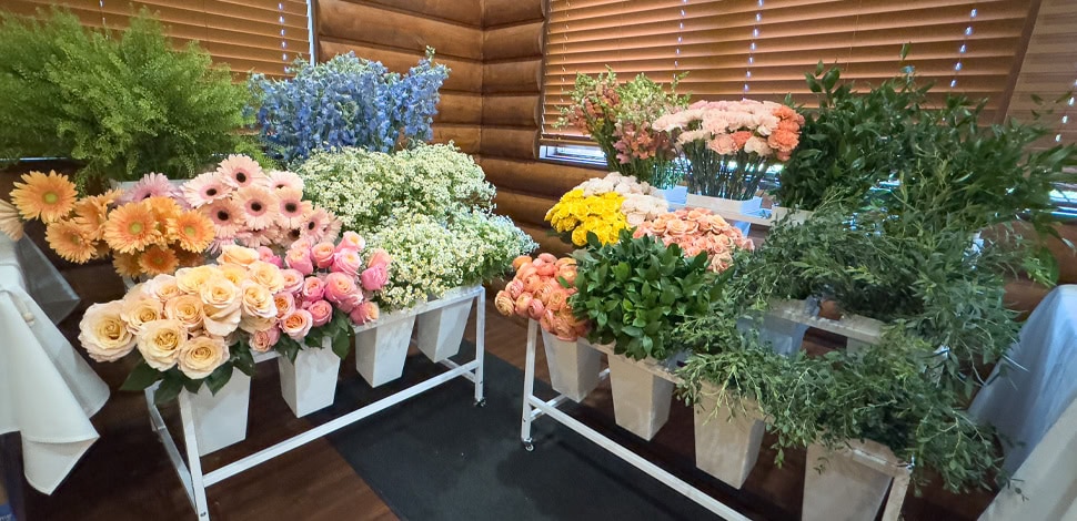 DIY Flower Bar Rental - Vogt's Flowers - Weddings & Events